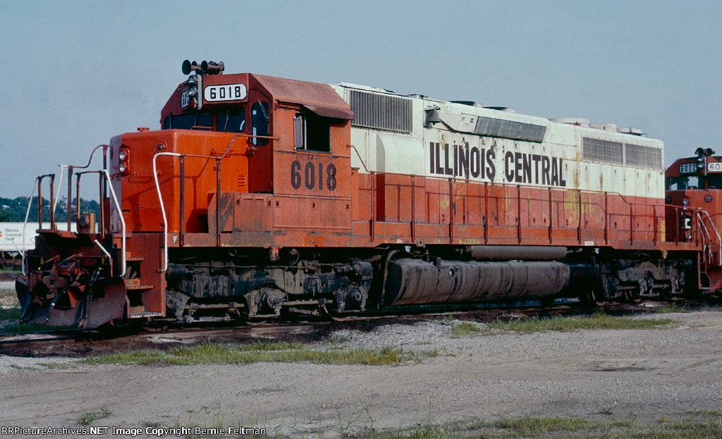 Illinois Central SD40A #6018